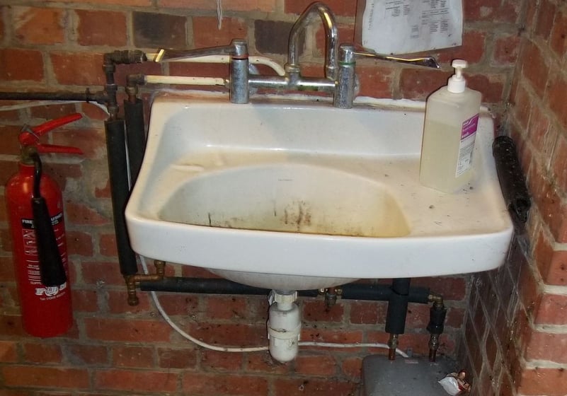 Guide to Managing Dead Legs and Blind Ends in Water Systems